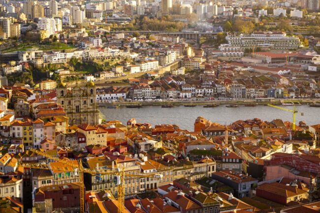 9 lucruri pe care sa le faci in Porto (Portugalia) - TravelHolyc – Blog ...
